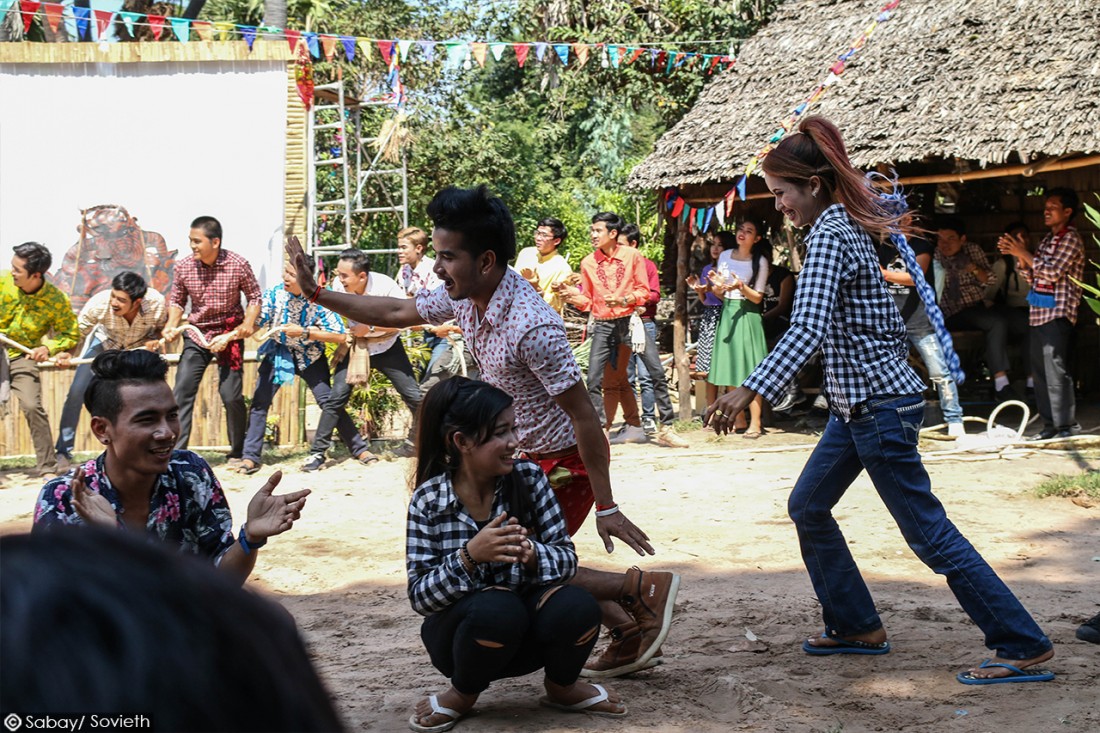អត្ថន័យ សំខាន់ និង សារប្រយោជន៍ នៃ ល្បែង ប្រជាប្រិយ ខ្មែរ - Sabay Der